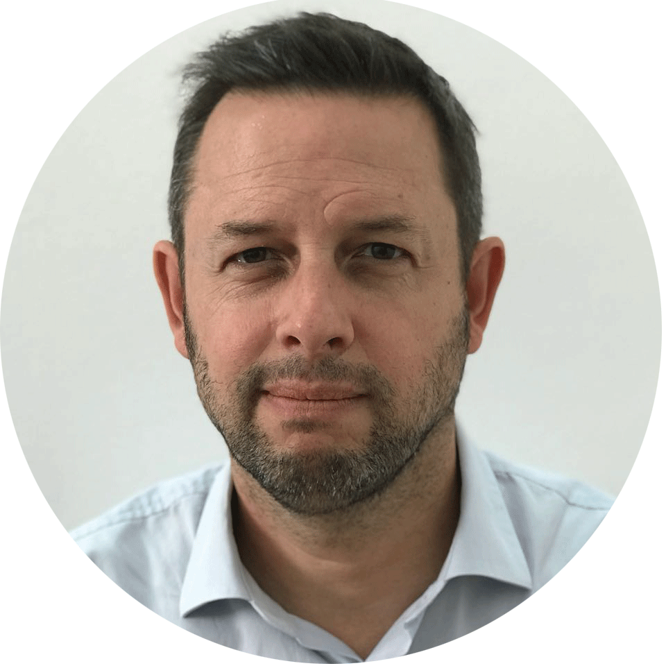 Gustavo Rutilo — Graduados | UNR