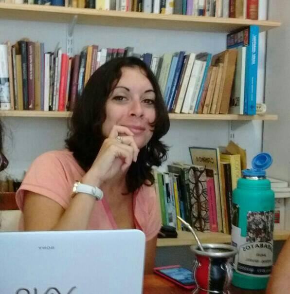Silvia Inés Tomas — Graduados | UNR